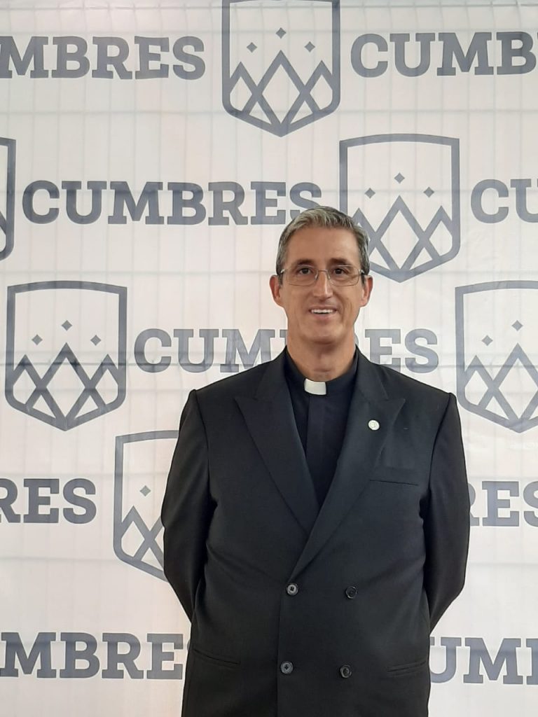 Instituto Cumbres León - Revista Pro León