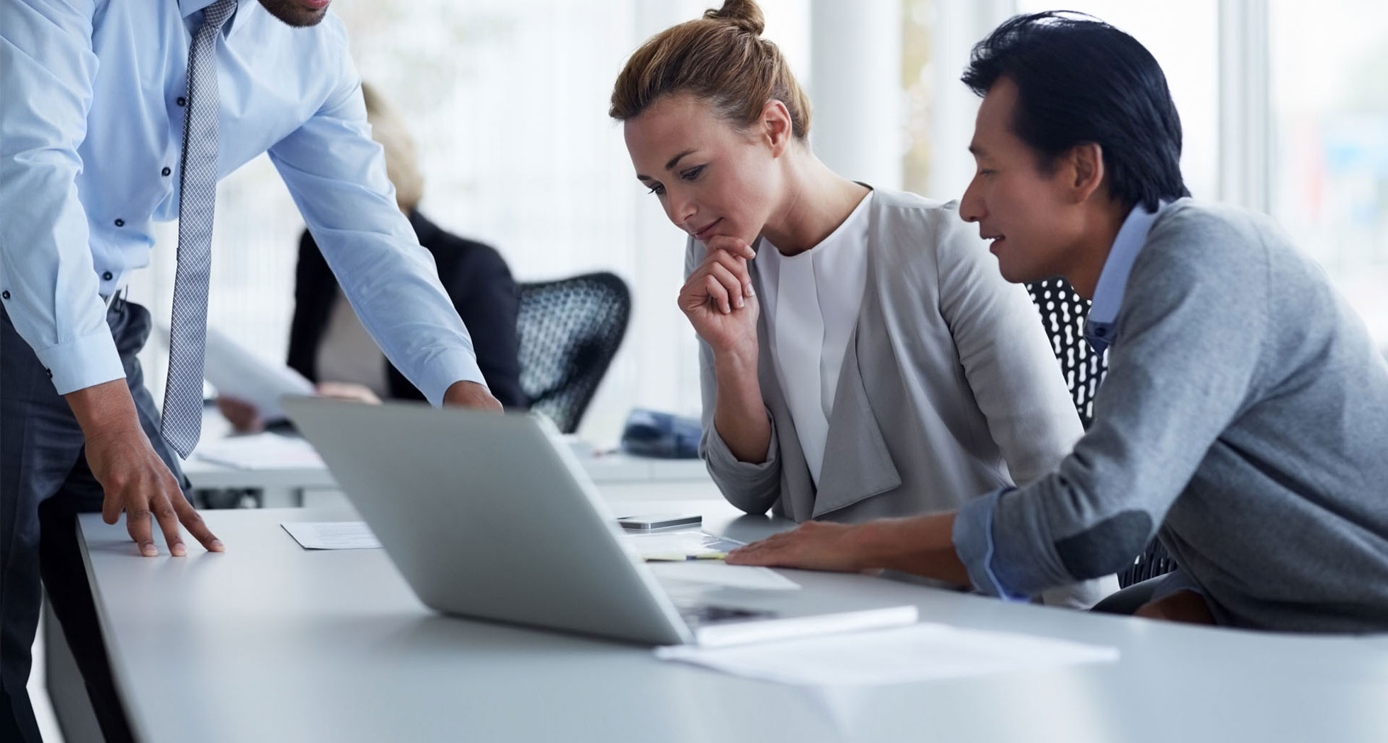 Establecer contacto con clientes por primera vez - Revista Pro León