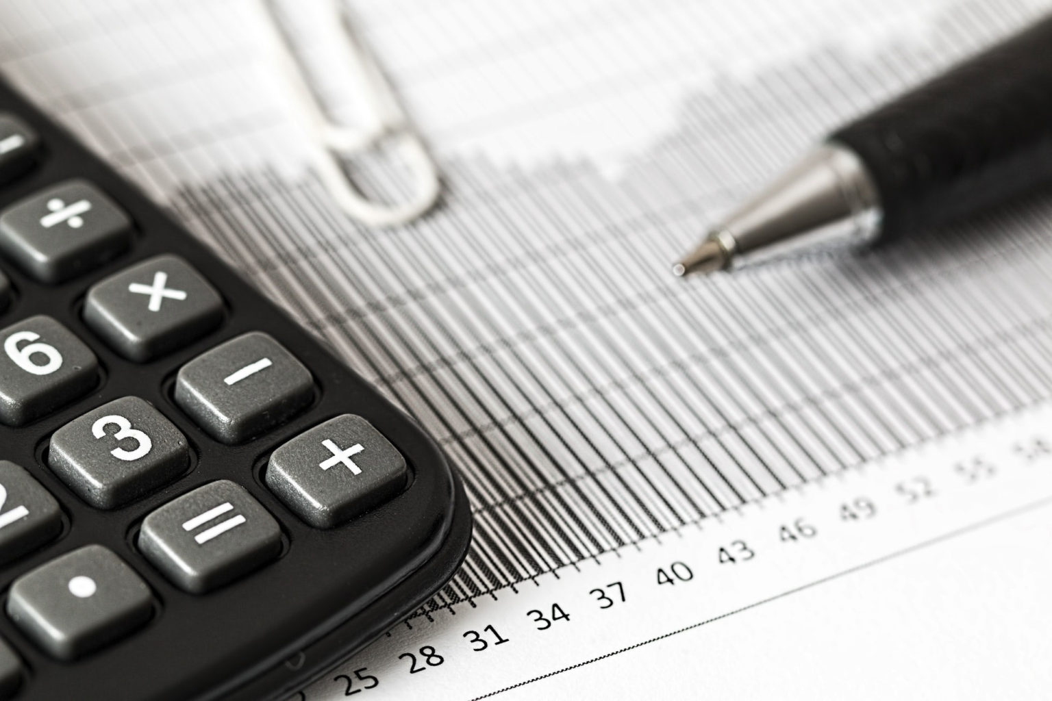 Finanzas y control legal para empresas privadas - Revista Pro León